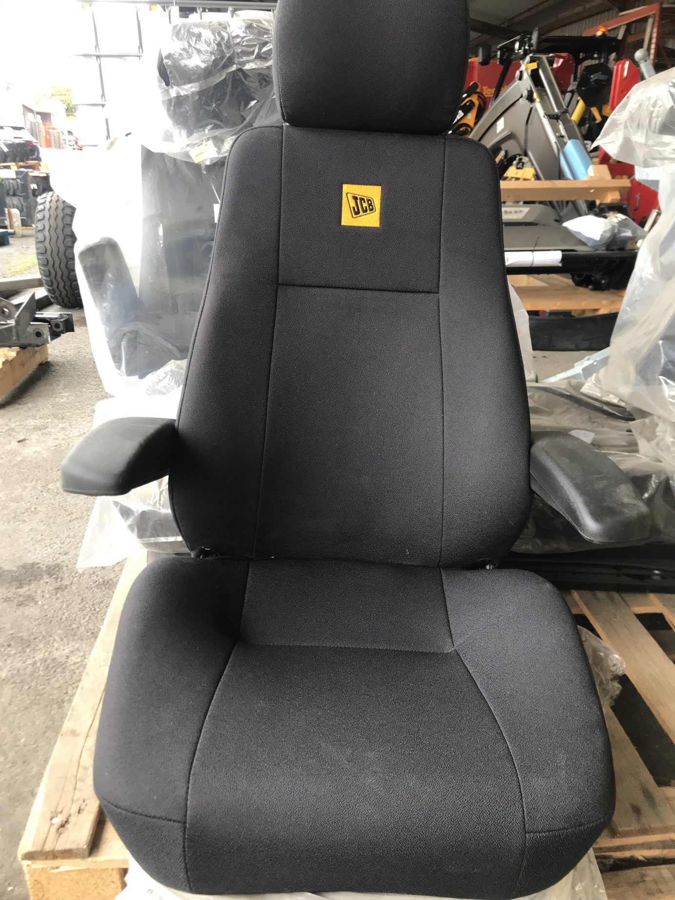 New JCB Seats to suit JS/JZ Excavators - Townson Tractors