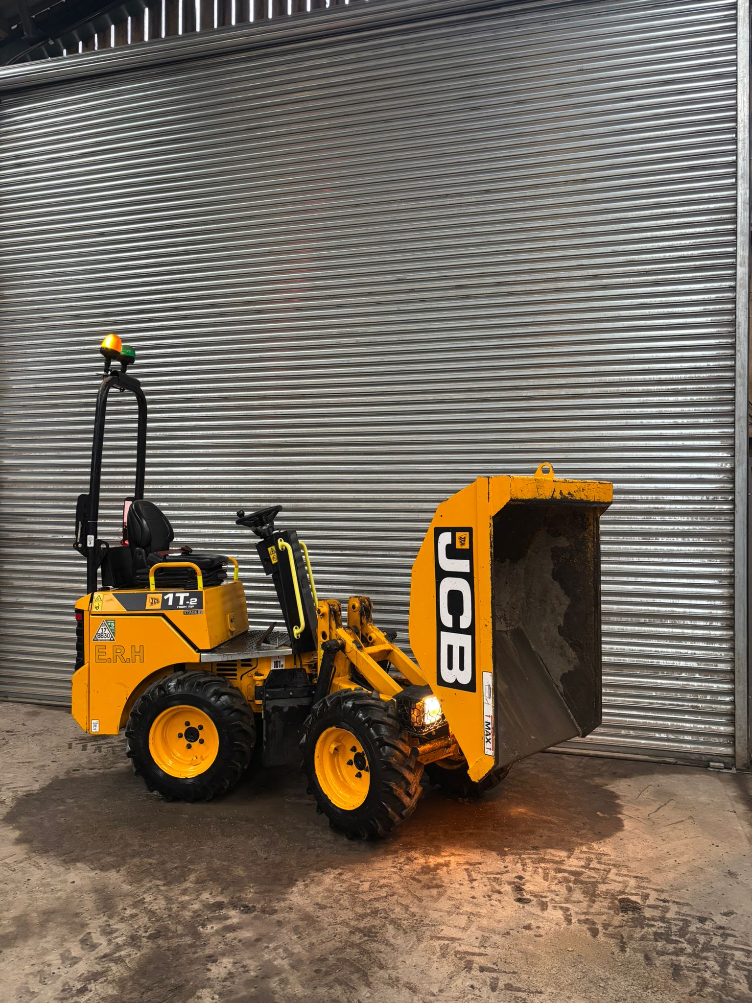 JCB 1T-2 Hi Tip Dumper - Townson Tractors