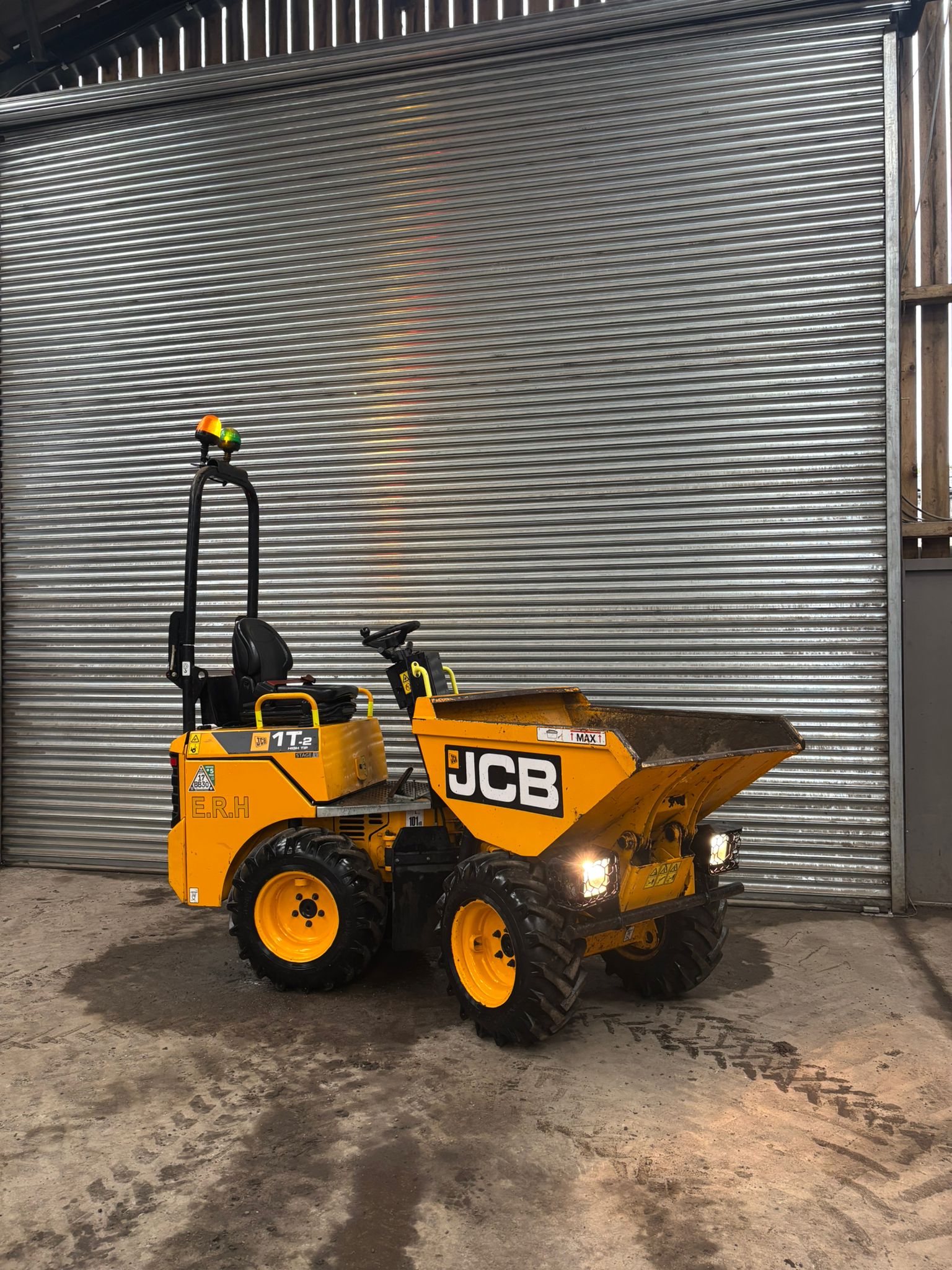 JCB 1T-2 Hi Tip Dumper - Townson Tractors